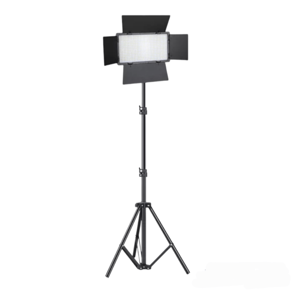 Pro LED 600 Photo And Video White Light Kit 2.1M Tripod And 2 Batterie ...