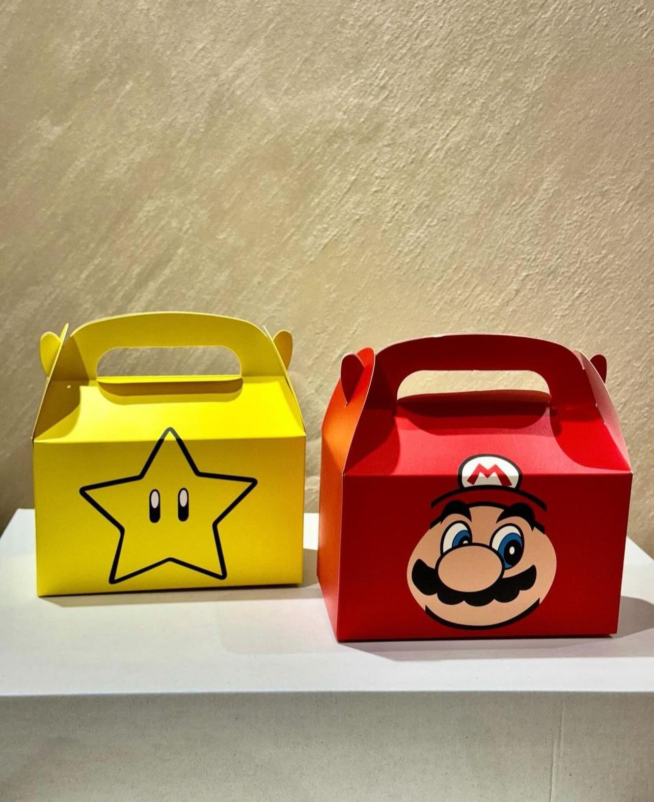 Super Mario Bros. Theme Party Boxes- 12 Boxes / Various Colours ...